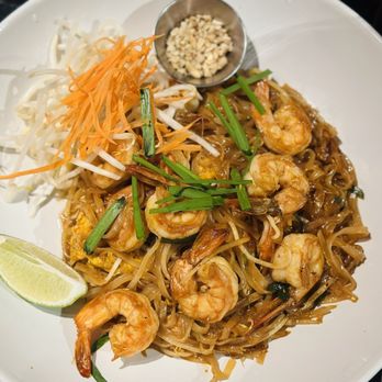 SIAM PATIO THAI CUISINE - Updated May 2025 - 1019 Photos & 643 Reviews ...