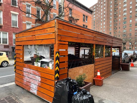 GRILL 21 - Updated January 2026 - 888 Photos & 614 Reviews - 346 E 21st ...