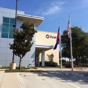 COMERICA BANK - Updated May 2025 - 17 Cowboys Way, Frisco, Texas ...