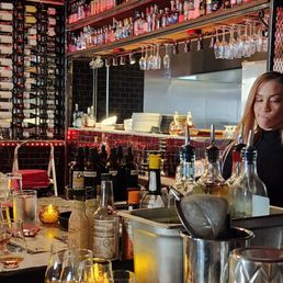 UNIT B EATERY + SPIRITS - Updated October 2025 - 527 Photos & 203 ...