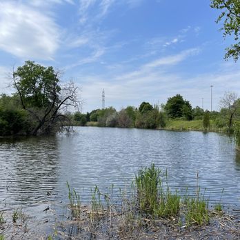 CONFEDERATION PARK - Updated November 2025 - 18 Photos - 585 Van ...