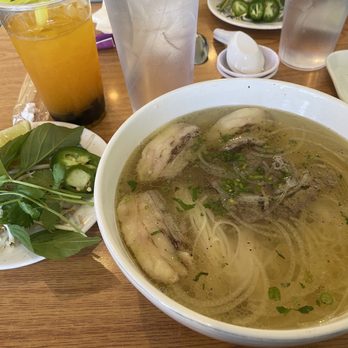 PHO 36 - Updated October 2025 - 315 Photos & 303 Reviews - 9655 E US ...