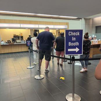 RHODE ISLAND DIVISION OF MOTOR VEHICLES - Updated December 2025 - 25 ...