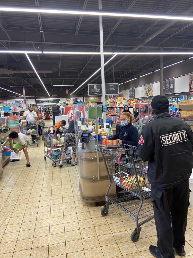 ALDI - Updated January 2026 - 18 Photos - 9009 Telegraph Rd, Redford ...