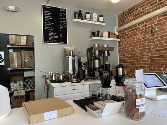 OVERWINTER COFFEE - Updated July 2025 - 141 Photos & 90 Reviews - 9 ...