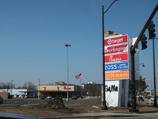 GOLF MILL SHOPPING CENTER - Updated October 2025 - 46 Photos & 121 ...