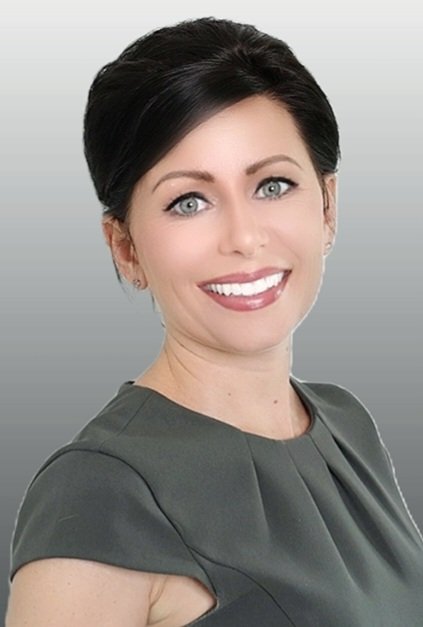 MIRANDA MEYER - HELPS WITH REAL ESTATE - Contact Agent - 9674-3 Eagle ...