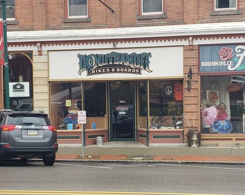 DONUT BANDIT BIKES AND BOARDS - Updated November 2025 - 229 Main St ...