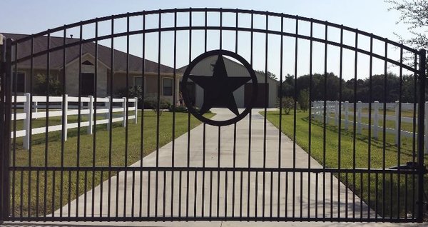 ALEX FENCE COMPANY: RESIDENTIAL GATE & FENCE INSTALLATION - Updated ...