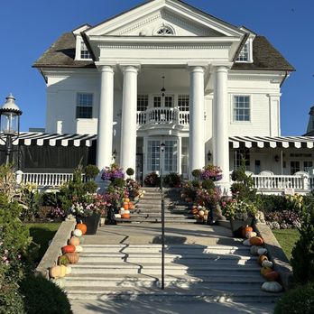 PETER SHIELDS INN & RESTAURANT - Updated June 2025 - 763 Photos & 453 ...