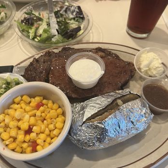 LANCERS RESTAURANT - Updated September 2025 - 650 Photos & 670 Reviews ...