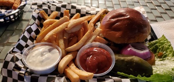 AMIGOS BURGERS AND BEER - Updated January 2025 - 130 Photos & 193 ...