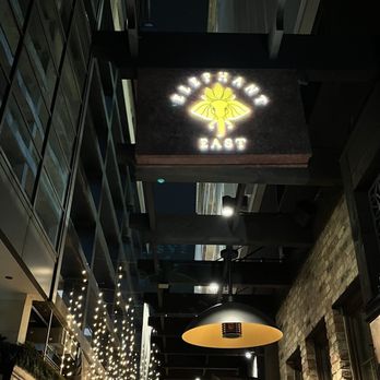 ELEPHANT EAST - Updated June 2024 - 495 Photos & 212 Reviews - 2823 ...