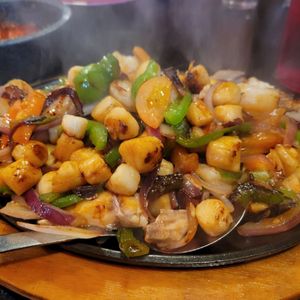 TJ CHUMPS - Updated December 2025 - 73 Photos & 144 Reviews - 1100 E ...