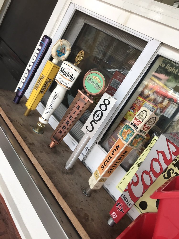 EL TORO MARKET - 40 Photos & 48 Reviews - 337 N Main Ave, Fallbrook ...