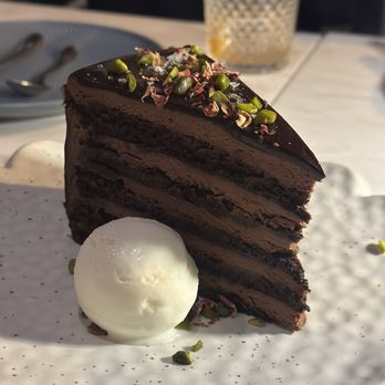 ALORA - Updated April 2024 - 172 Photos & 48 Reviews - Pier 3, San ...