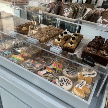 HAYLEY CAKES AND COOKIES - Updated December 2025 - 27 Photos & 23 ...