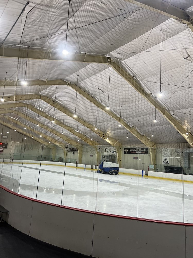 ICE LAND SKATING CENTER - Updated December 2025 - 16 Reviews - 6 Tennis ...