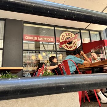 DO-RITE DONUTS & CHICKEN - Updated November 2024 - 2117 Photos & 1503 ...