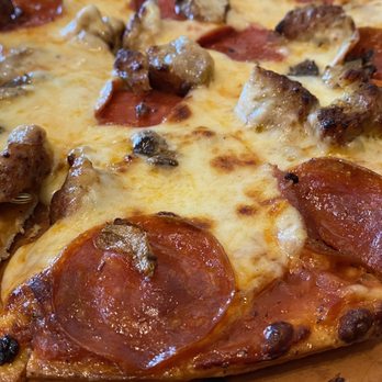 MOOSEJAW PIZZA & DELLS BREWING - Updated January 2025 - 768 Photos ...