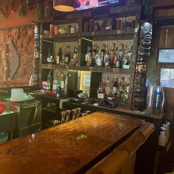 BAHI HUT - Updated December 2025 - 232 Photos & 129 Reviews - 4675 N ...