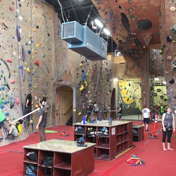 EDGEWORKS CLIMBING - SEATTLE - Updated December 2025 - 87 Photos & 97 ...
