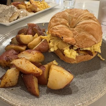 LAKE ST CAFE - ADDISON - Updated September 2025 - 305 Photos & 123 ...