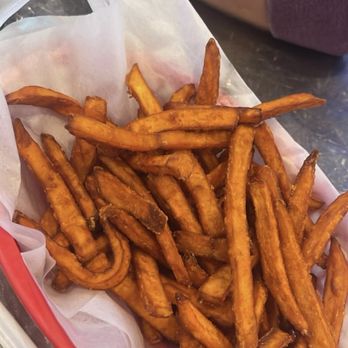 ROCHESTER INN & HARDWOOD GRILLE - Updated December 2025 - 99 Photos ...