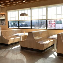 HOWLIN’ RAY’S - Updated December 2025 - 2284 Photos & 1214 Reviews ...