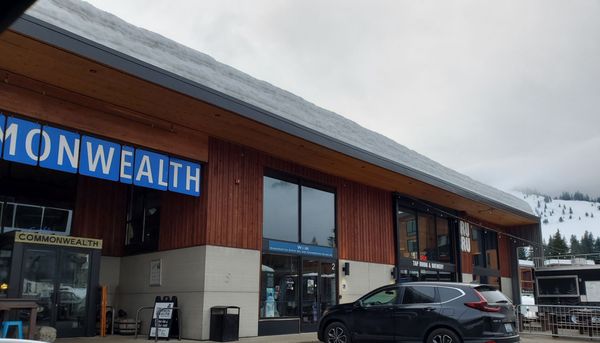 THE COMMONWEALTH - Updated January 2026 - 261 Photos & 342 Reviews - 10 ...