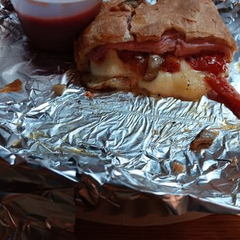 TWO ITALIAN GUYS PIZZERIA - Updated September 2025 - 16 Photos & 32 ...