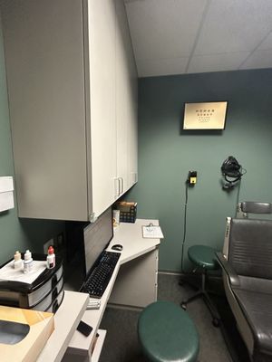 LOBUE LASER & EYE MEDICAL CENTERS - Updated December 2025 - 67 Photos ...