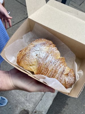 MODERN PASTRY SHOP - 3119 Photos & 2386 Reviews - 257 Hanover St ...