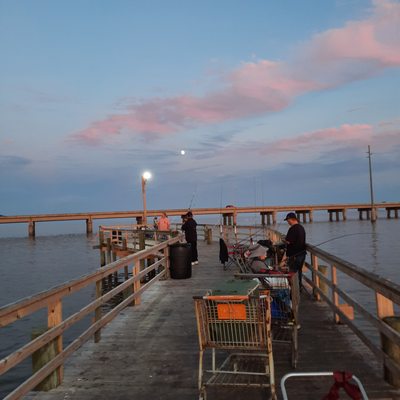 CEDAR POINT PIER - Updated July 2025 - 13 Photos & 12 Reviews - 18250 ...