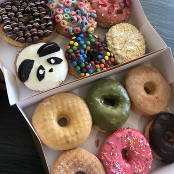 California Donuts - Takeout & Delivery - 5659 Photos & 2804 Reviews ...