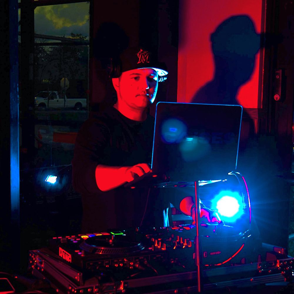 DJ CAISES - Updated October 2025 - Request a Quote - Miami, Florida - DJs - Phone Number - Yelp