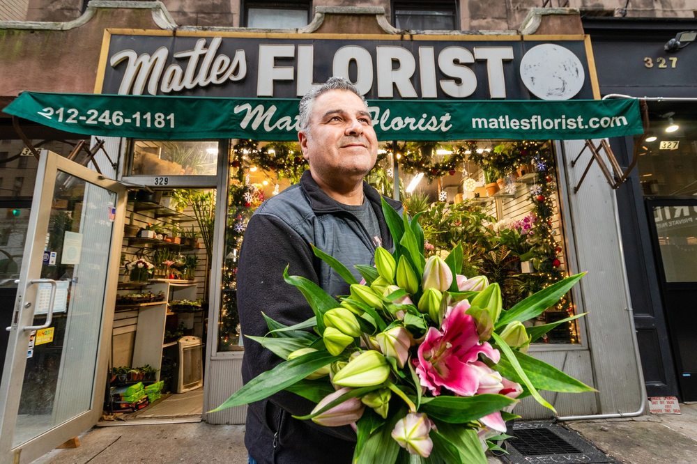 MATLES FLORIST - Updated March 2025 - 82 Photos & 89 Reviews - 329 W ...