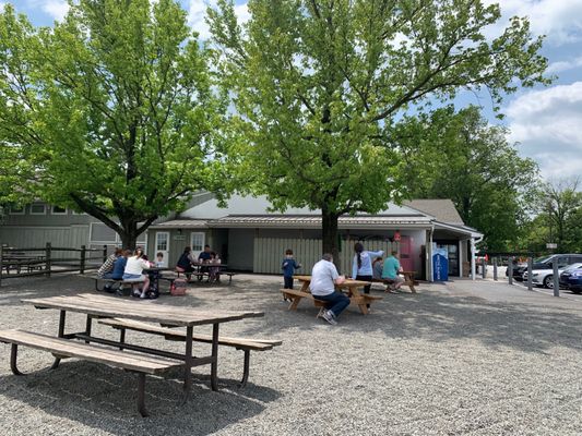 MERRYMEAD FARM - Updated December 2025 - 190 Photos & 203 Reviews ...