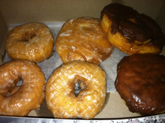 DENNY’S DOUGHNUTS & BAKERY - Updated September 2025 - 19 Photos & 47 ...