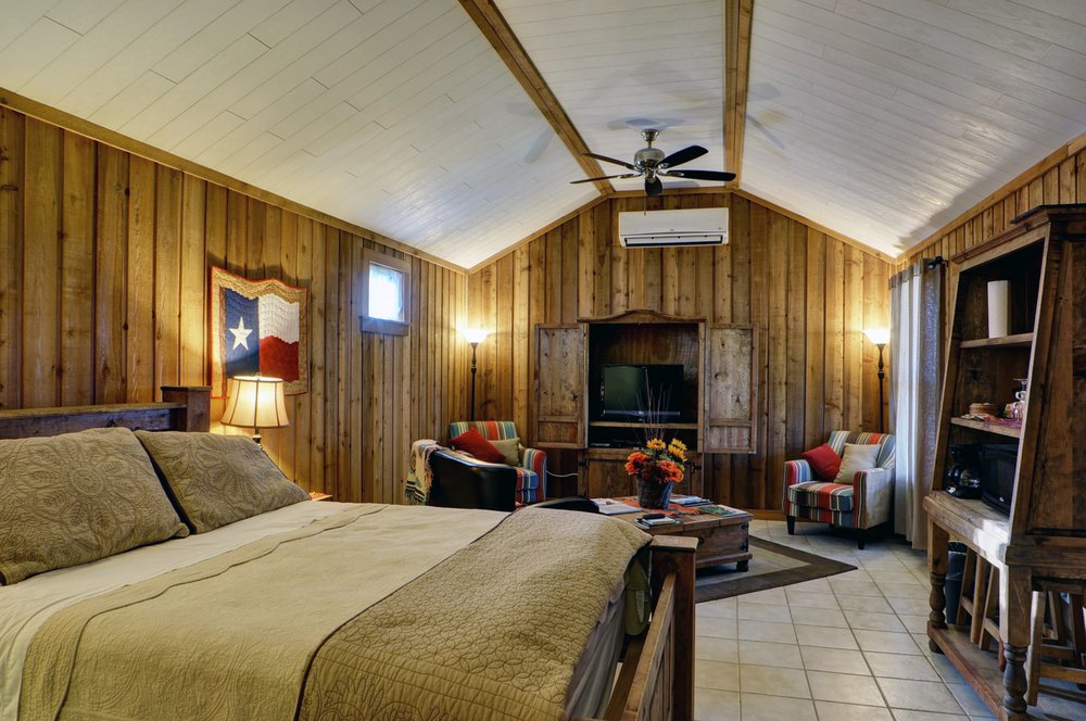 A BARN AT THE QUARRY - Updated September 2025 - 46 Photos - 156 Deike ...