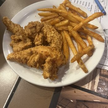 WAYZATA BAR AND GRILL - THE MUNI - Updated January 2026 - 41 Photos ...