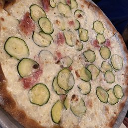 PIZZERIA GIOVE - Updated December 2025 - 267 Photos & 454 Reviews - 278 ...