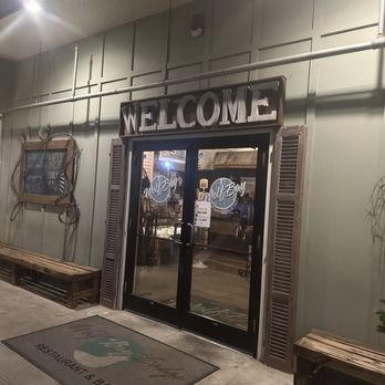 WOLF BAY RESTAURANT - FOLEY - Updated June 2024 - 232 Photos & 360 ...