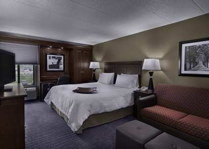 HAMPTON INN MILWAUKEE/BROOKFIELD - Updated July 2025 - 174 Photos & 31 ...