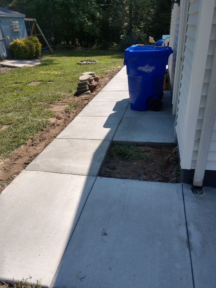 LILLY LAWN AND LANDSCAPING - Updated May 2026 - 12 Photos - Ellendale ...