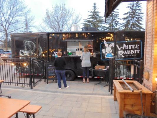 WHITE RABBIT KITCHEN - 28 Photos & 18 Reviews - 15190 Bluebird St NW ...