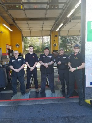 SHELL RAPID LUBE & SERVICE CENTER - Updated December 2025 - 11 Photos ...