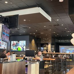 TOM’S WATCH BAR - MINNEAPOLIS - Updated June 2025 - 142 Photos & 152 ...