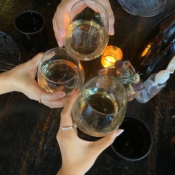 UVAE KITCHEN & WINE BAR - 230 Photos & 142 Reviews - 5553 N Clark St ...