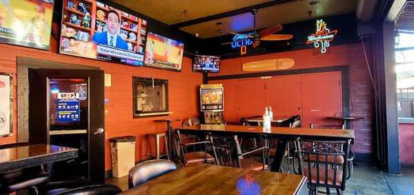 BIGS - 416 Photos & 566 Reviews - 323 N State College Blvd, Fullerton ...